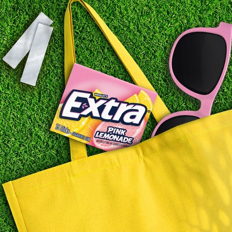 Extra Pink Lemonade Sugar Free Chewing Gum, 15 Stick Single Pack | EXTRA